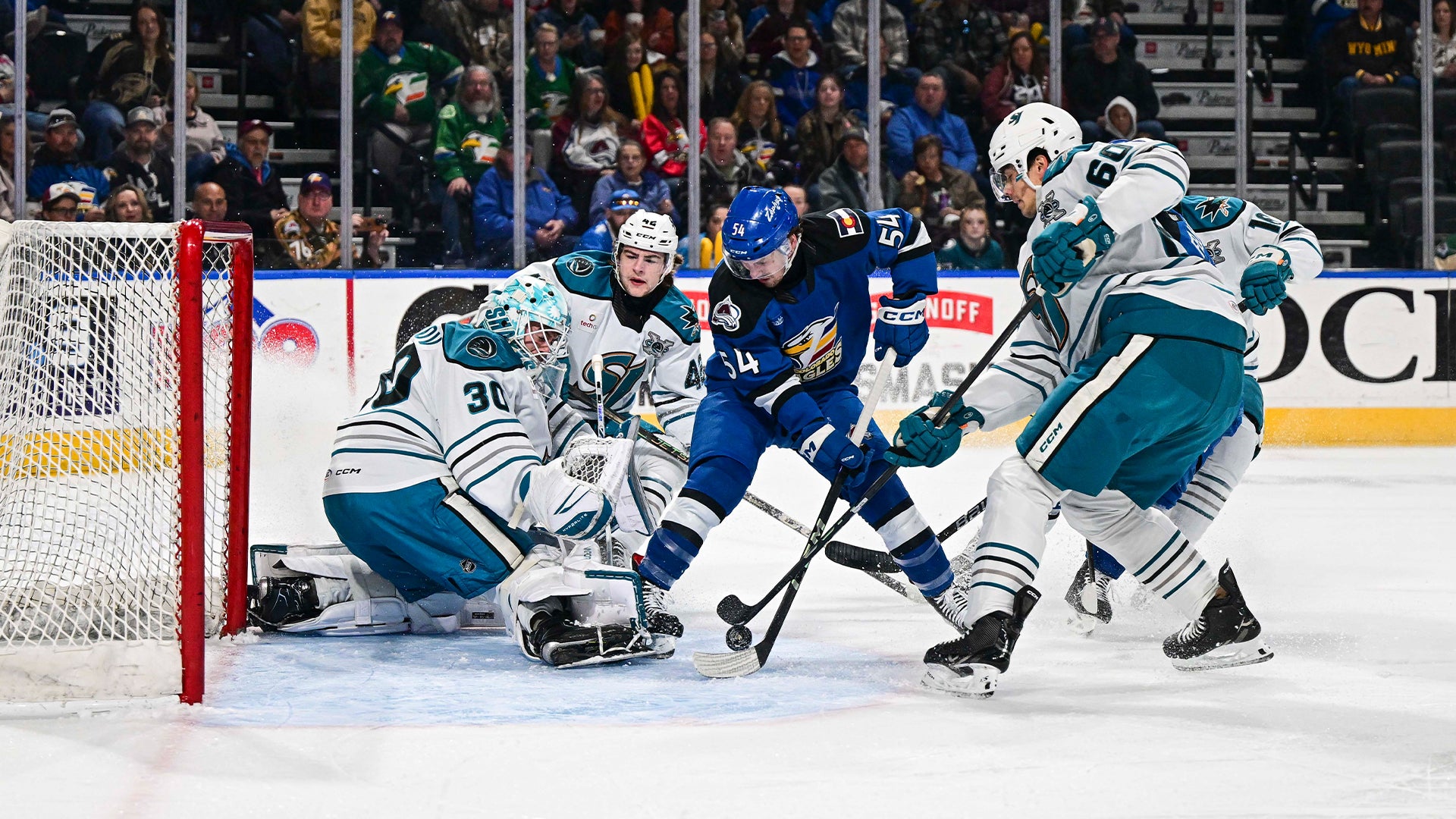 Colorado Rebounds with 3-1 Victory over Barracuda | Colorado Eagles